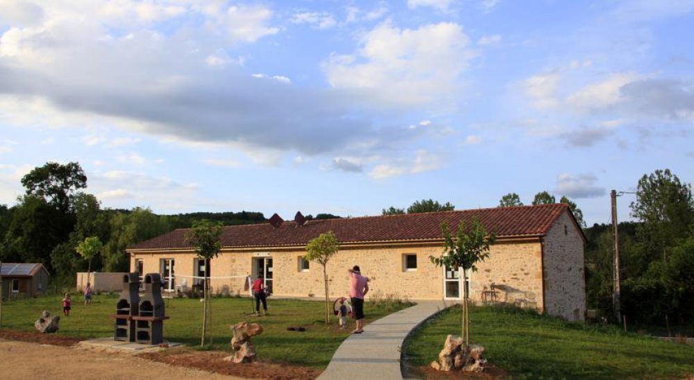 Réservation de groupe : Les Hameaux de Pomette - Terres de France ...
